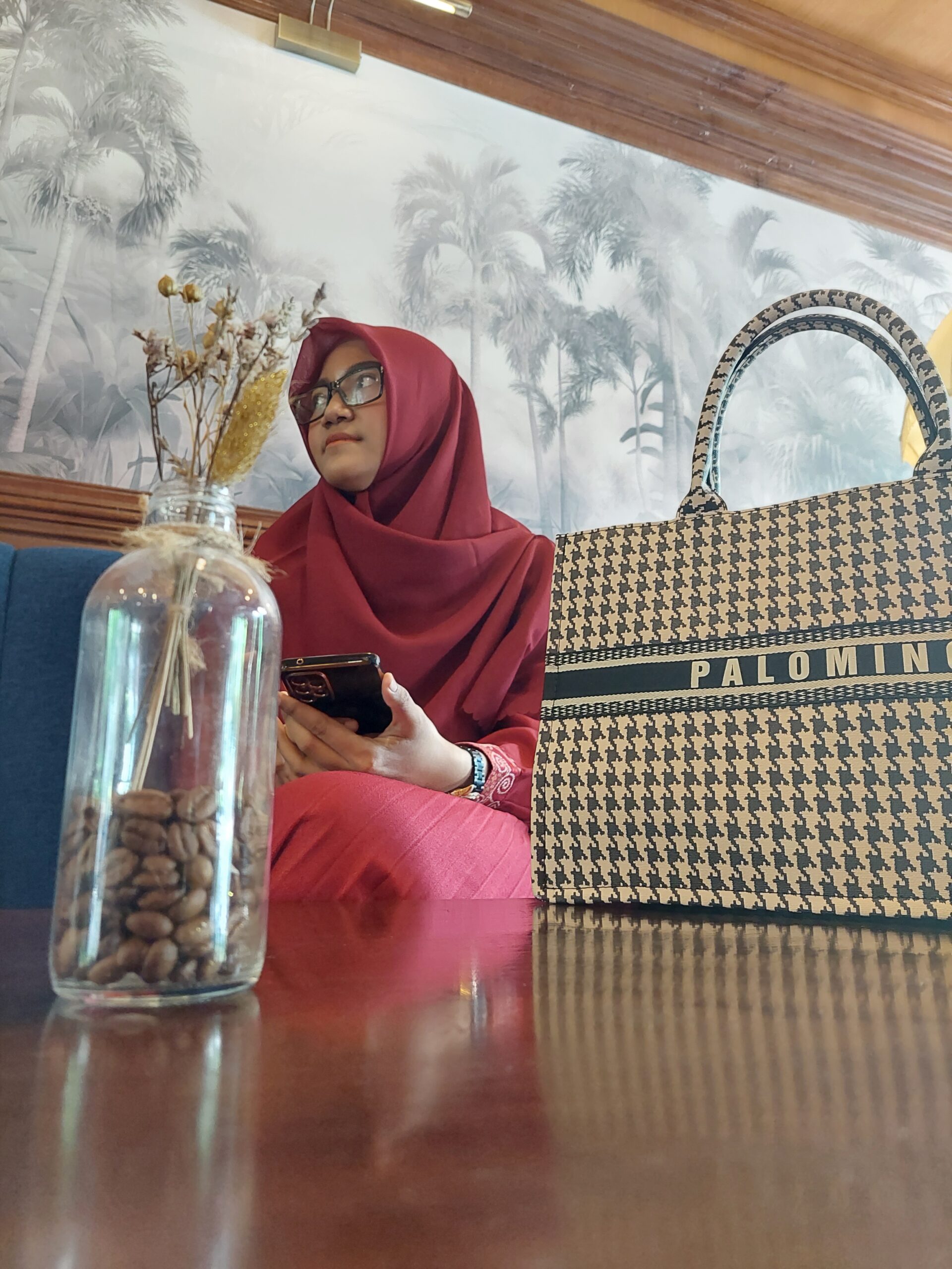 9 Rekomendasi Tas Wanita Branded Lokal Bagus dan Murah • B A C A R E V ...